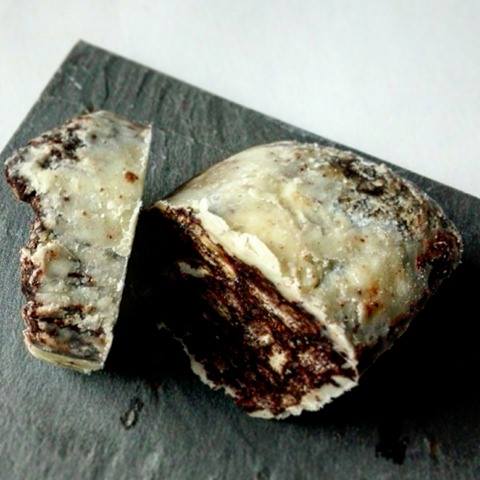 1# Door de brievenbus - A lot like LOT.