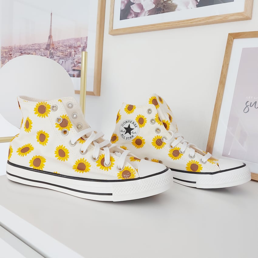 Converse Summer Spirit Chuck Taylor All Star met zonnebloemen