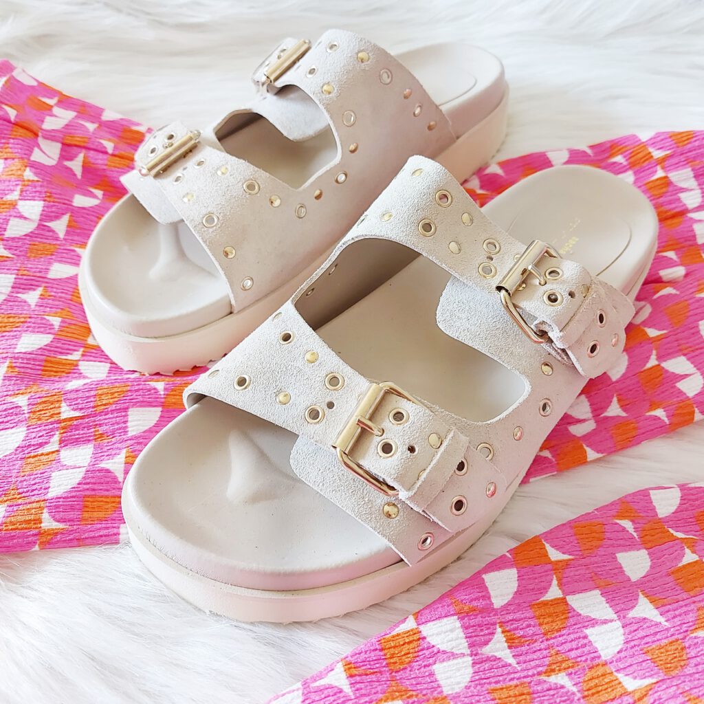 De leukste hippe slippers voor de zomer & tips voor verzorgde voeten